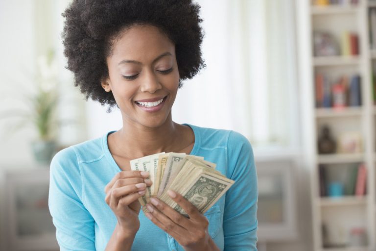 HOW TO PROTECT YOUR MONEY FROM BANK FRAUDS 3 - Vanguard Allure