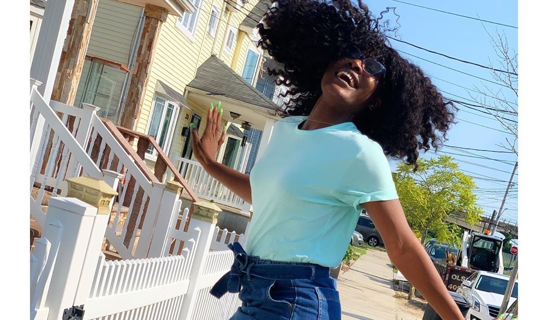 Alex Unusual shares tales of her life as a Single Girl - Vanguard Allure