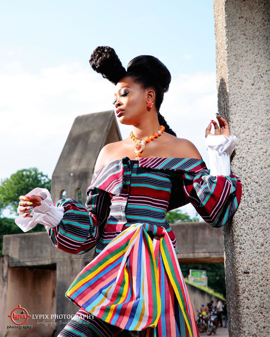 Tips on how to rock aso-oke outside the traditional styles it is known ...