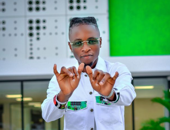 Akeweje Of Ipokia kingdom: Laycon Conferred With Chieftaincy Title In ...