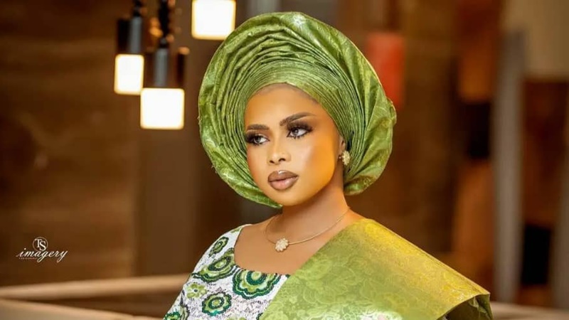 Alaafin of Oyo's estranged wife, Queen Ola, shares new photos as she ...
