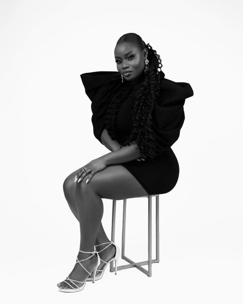 Bisola Aiyeola pays glowing tribute to 'little sister' as she adds ...