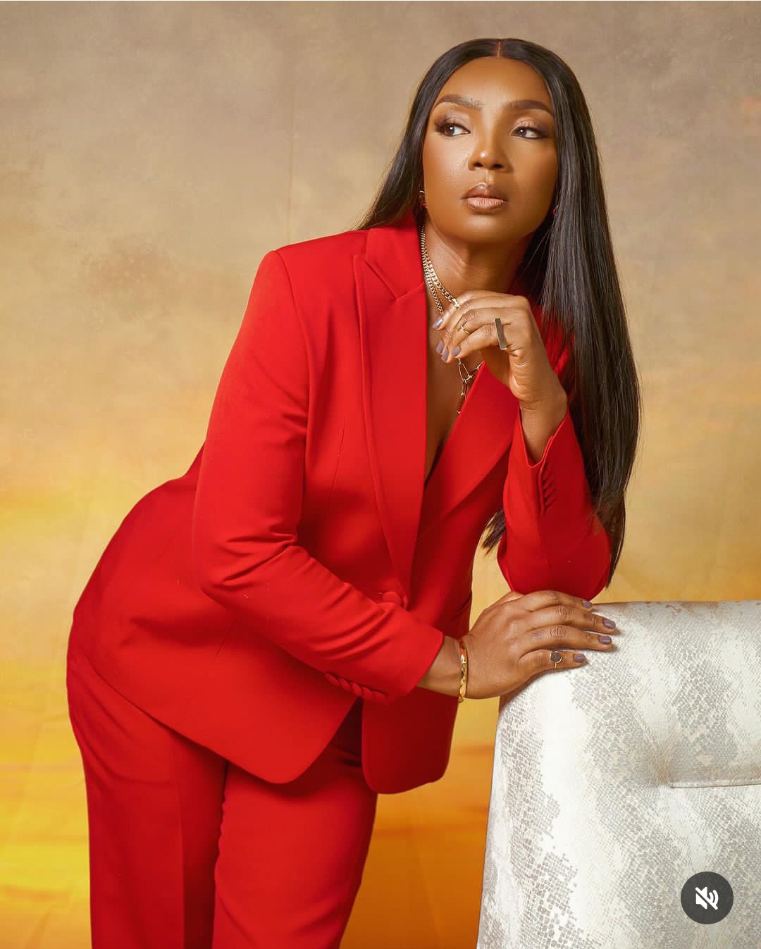 Colleagues shower Chioma Akpotha love as she turns 44th today ...